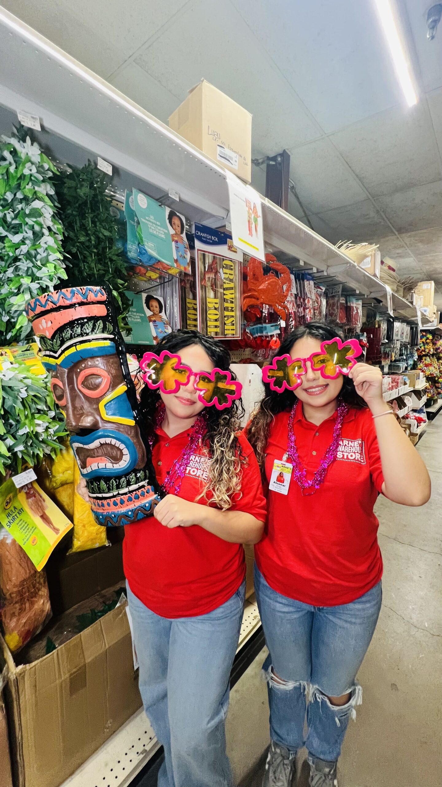 Why Houston Keeps Coming Back to Arne’s Warehouse - Grizzy's Hood News